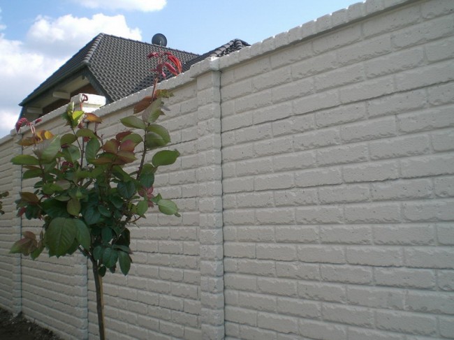 BETONZAUN KOWALEWSKI Altstein – Einfassung Einfahrt in ...